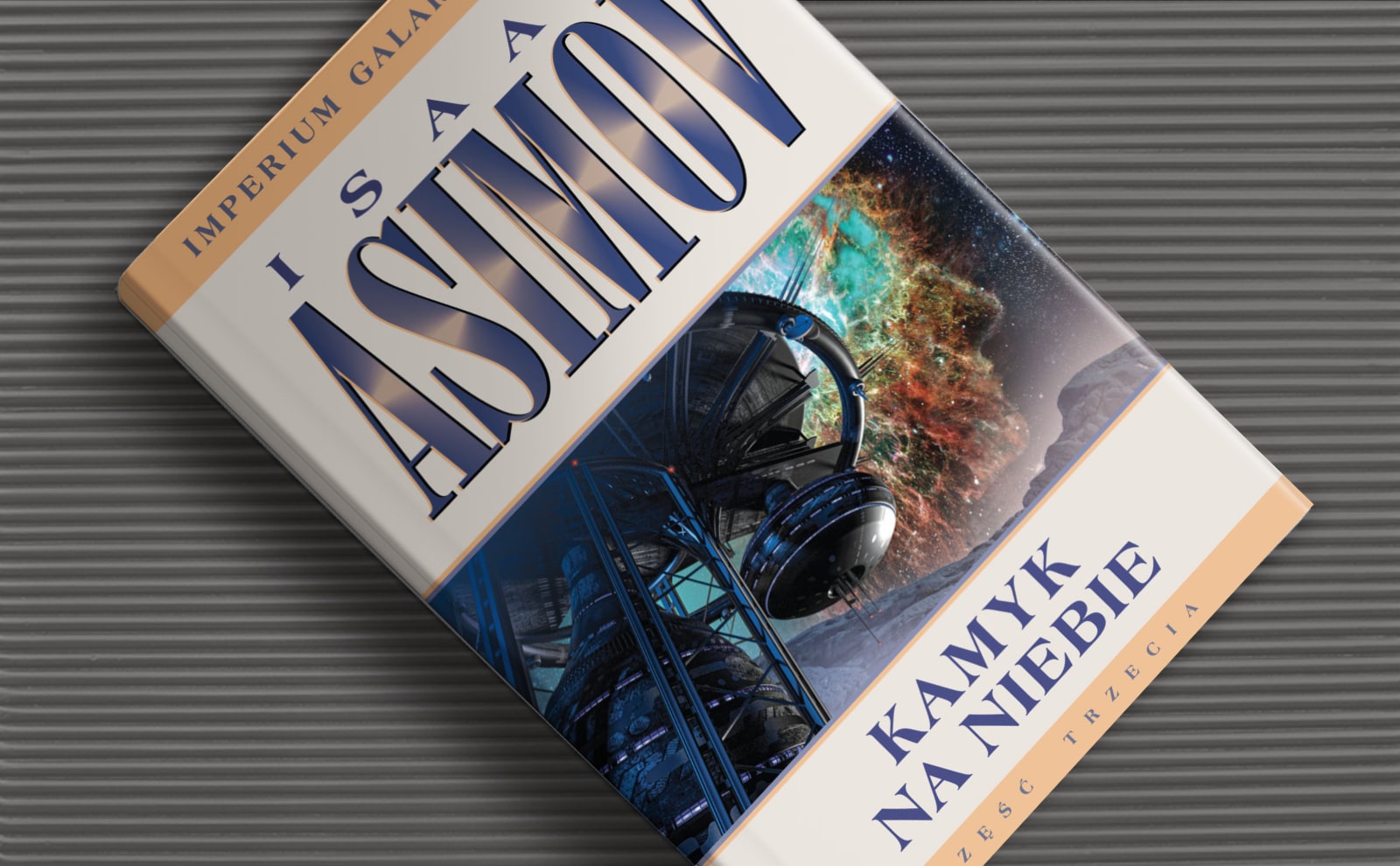 Król tym razem powraca na tarczy – recenzja książki „Kamyk na niebie ...